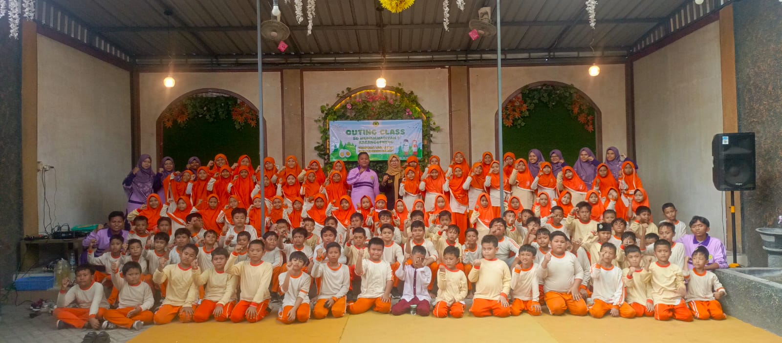 Outing Class SD MUSAKA ke Pawon Sabiq Bejo, Pelajari Pengolahan Telur ...