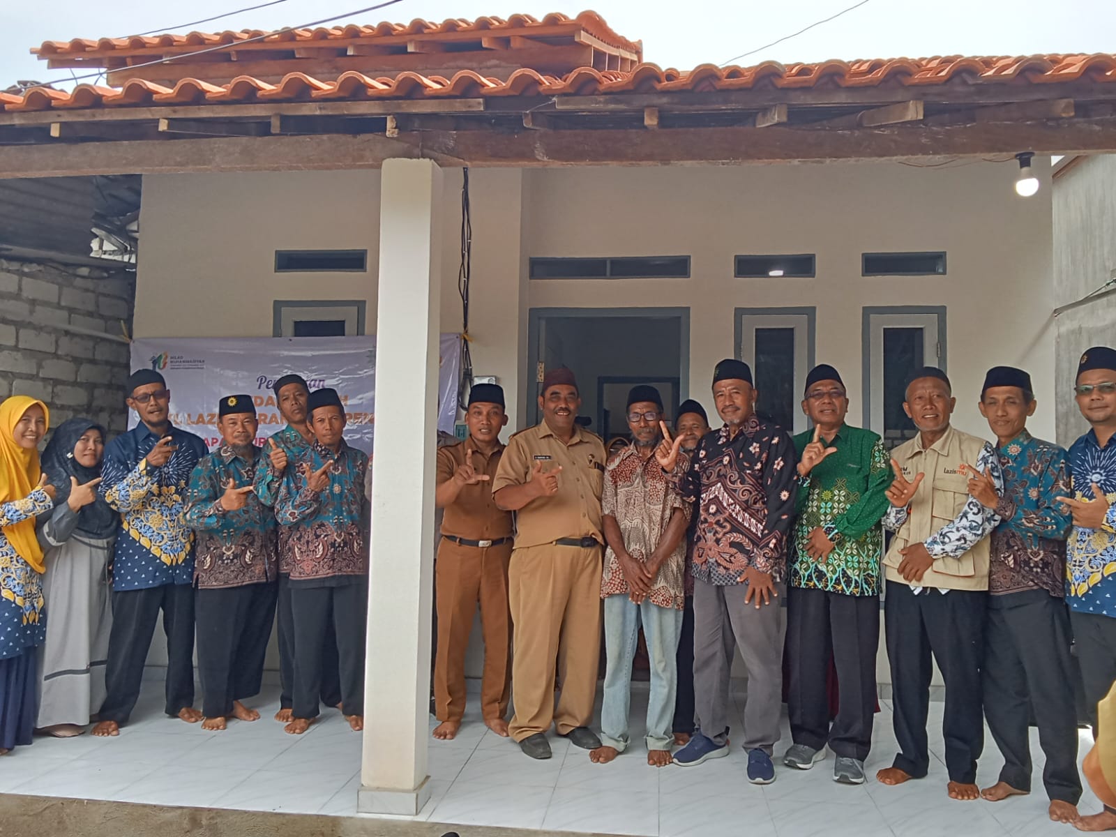 KL LAZISMU Brengkok Bangun Rumah untuk Muadzin Masjid Senilai 70 Juta ...